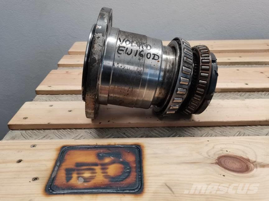 Volvo EW 160B {ZF 4472 422 029} tenon wheel hub, Poland - Used tyres ...